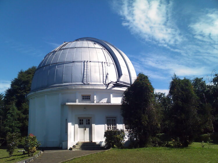 Observatorium Bosscha: Jejak Sejarah dan Keajaiban Astronomi di ...