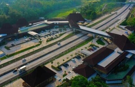 6 Pemandangan Eksotis Jalan Tol Cisumdawu - Teropong Media