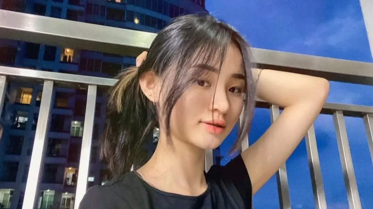 Bikin Konten di Angkringan Sebut 'Jijik, Selebgram Catheez Dihujat ...