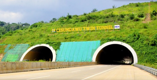 6 Pemandangan Eksotis Jalan Tol Cisumdawu - Teropong Media