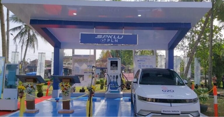 Sebelum Punya Mobil Listrik, Ketahui Perbedaan SPKLU dan SPLU ...