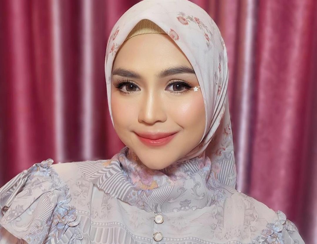 Tetap Aktif di Media Sosial, Ria Ricis Jadi Sorotan Karena Penampilanya - Teropong Media