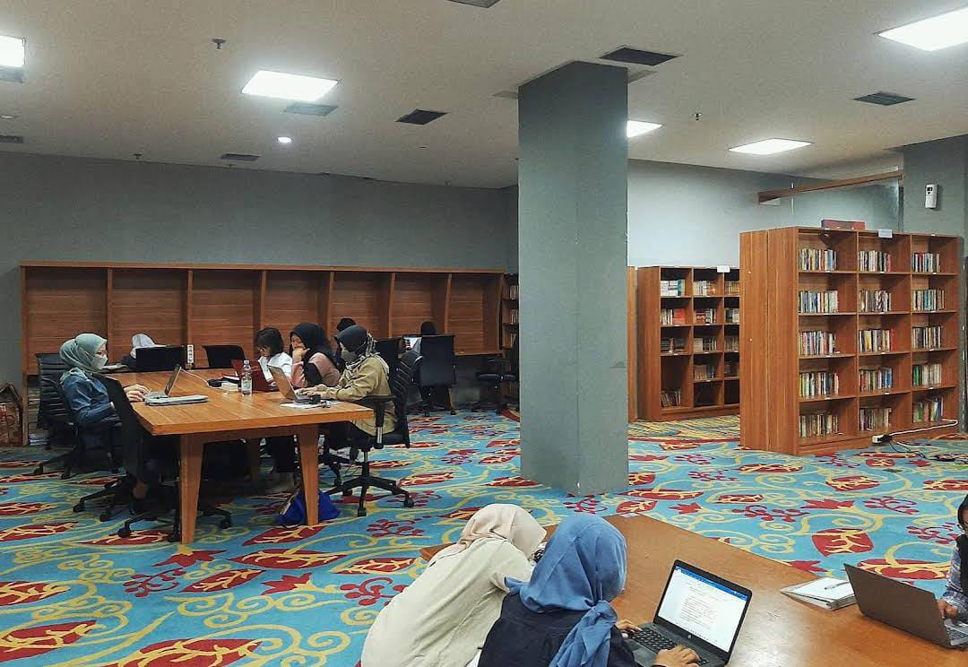 Menelusuri Jendela Dunia Melalui 5 Perpustakaan di Bandung - Teropong Media
