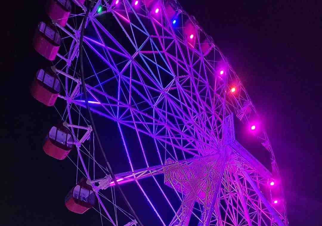 Rekomendasi 5 Wahana Bianglala Dengan Ketinggian Paling Romantis