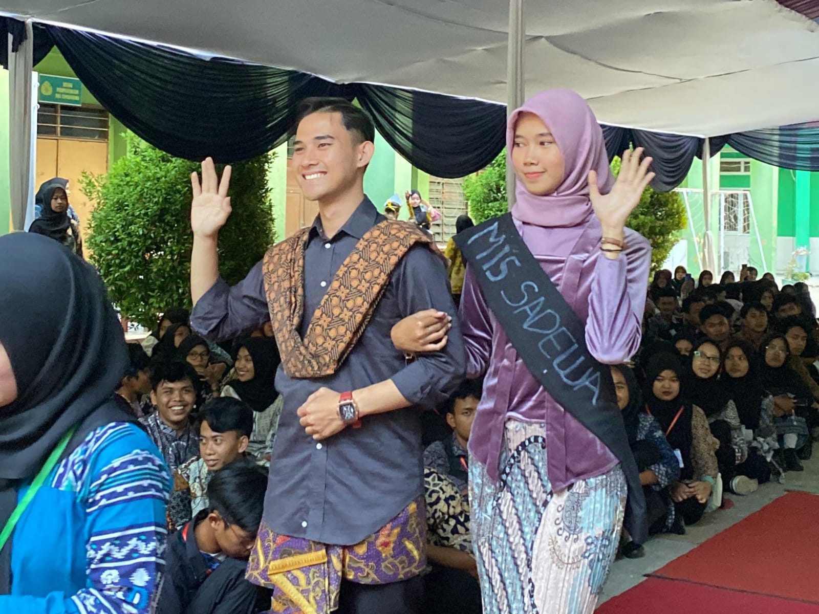 Bangun Solidaritas, Panitia PKKMB Hadirkan Lomba Catwalk di Akhir Acara ...