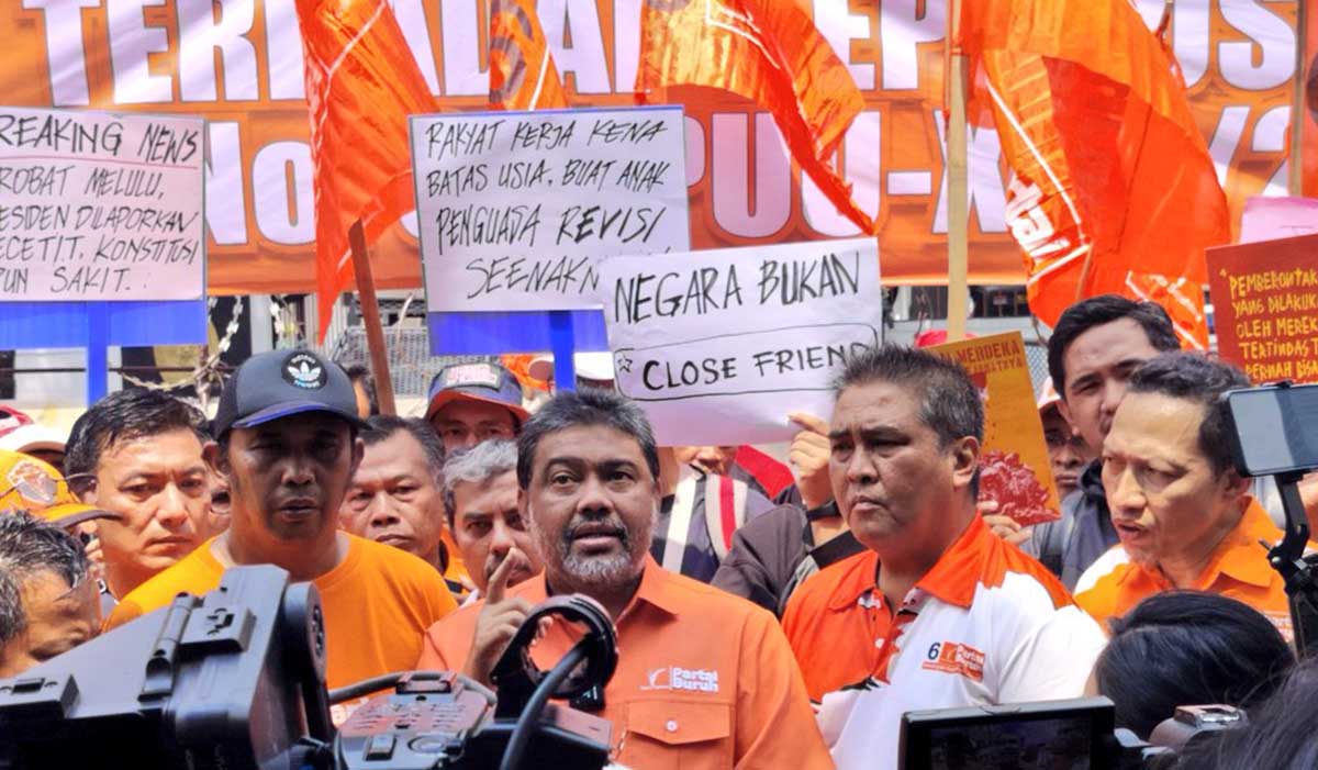 Buruh Ancam Mogok Kerja Jika Prabowo Tak Naikkan Upah dan Cabut UU ...