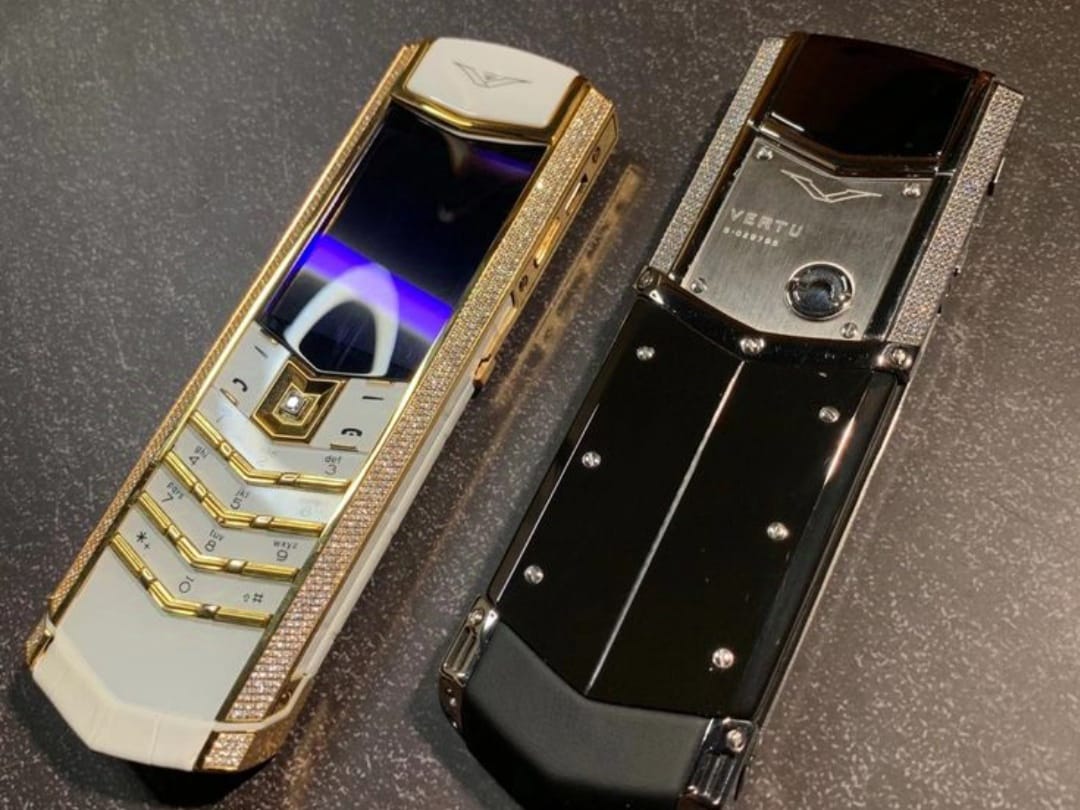 Daftar Seri Ponsel Vertu yang Harganya Melebihi iPhone! - Teropong Media