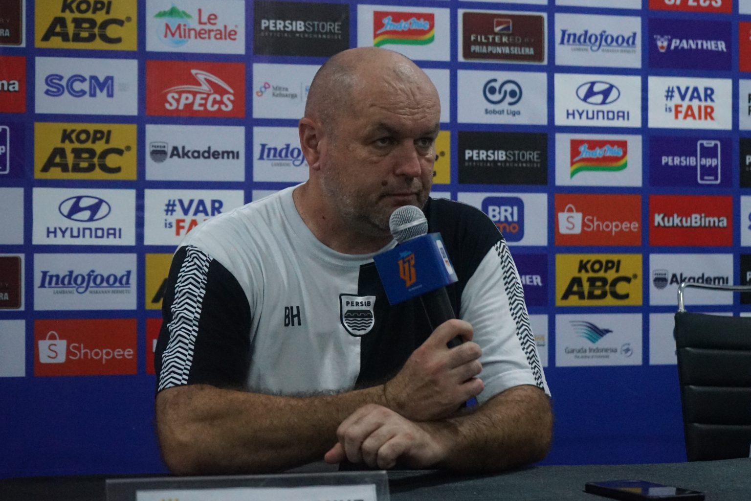 Persib Disebut Tidak Siap Hadapi Super League, Bojan Hodak Beri ...