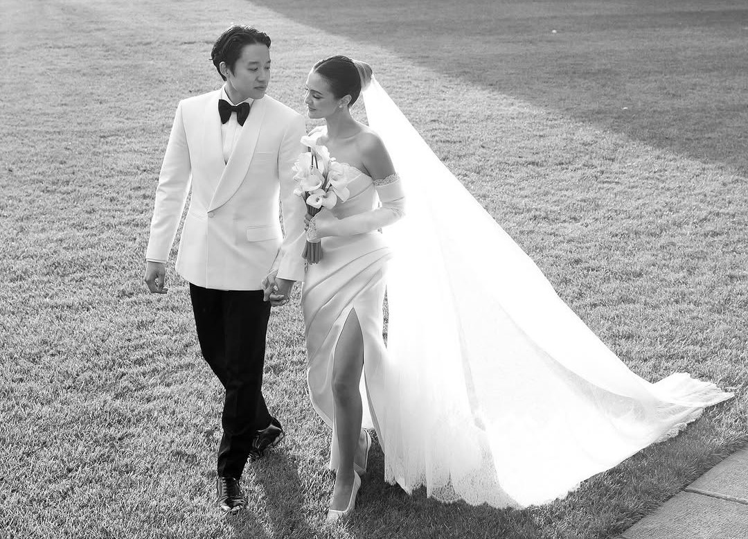 Resmi Jadi Istri Pengusaha! Momen Pernikahan Amanda Rawles di Australia ...