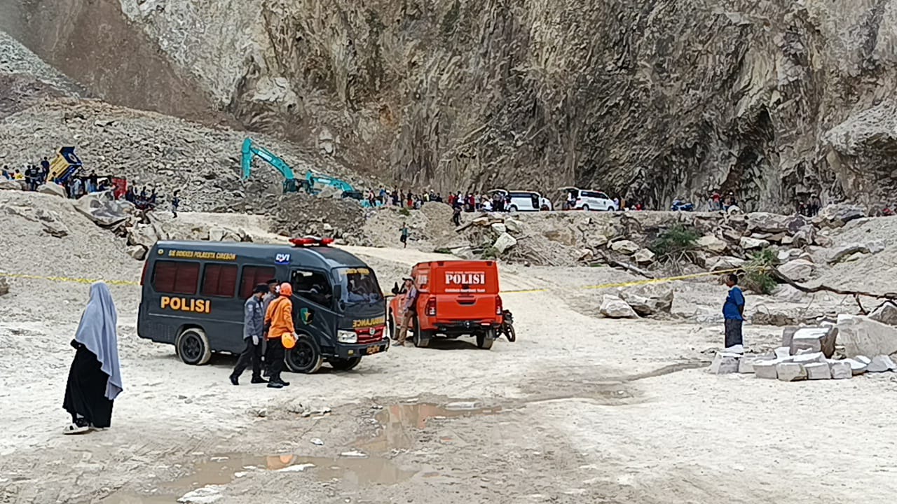 Aktivitas Tambang Ditutup! Longsor Gunung Kuda Cirebon Tewaskan 14 Orang - Teropong Media