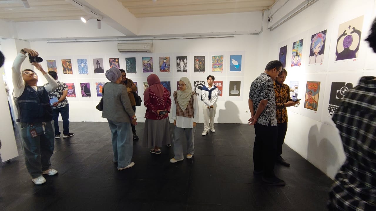 Telkom University Purwokerto Gelar Pameran Poster Internasional ...