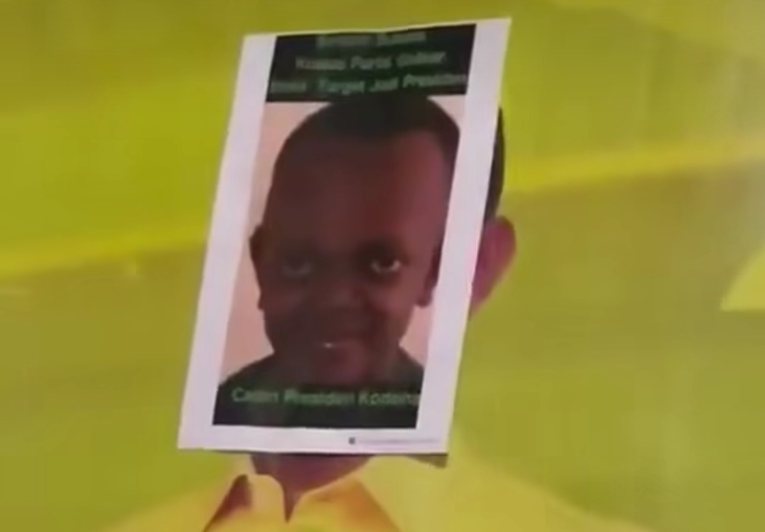 Waduh! Pria Bertopeng Ganti Wajah Bahlil dengan Meme 'Bahlul' pada ...