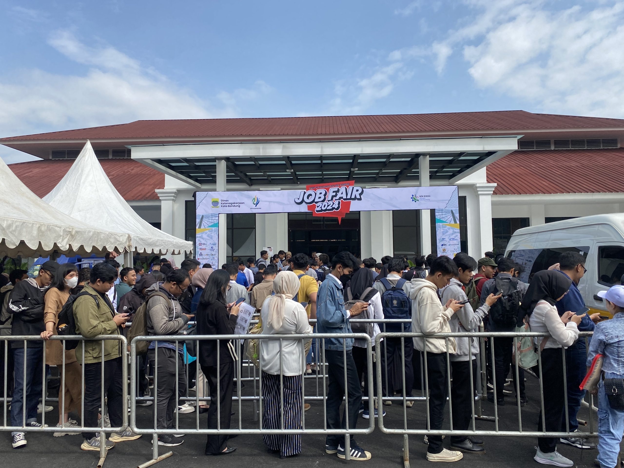 Disnaker Kota Bandung Kembali Adakan Job Fair Ditengah Efek Efisiensi ...