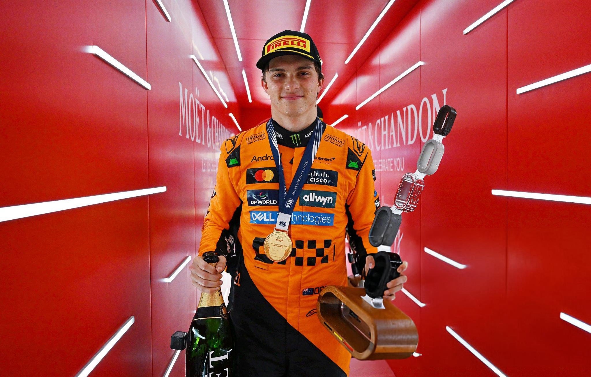 Oscar Piastri Juara F1 GP Belgia 2025, McLaren Dominasi Podium Spa ...
