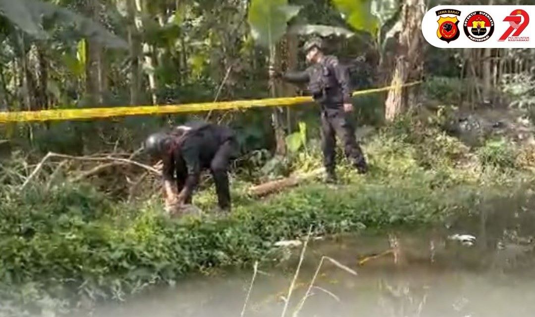 Tim Jihandak Polda Jabar Musnahkan Mortir Peninggalan Perang di Garut