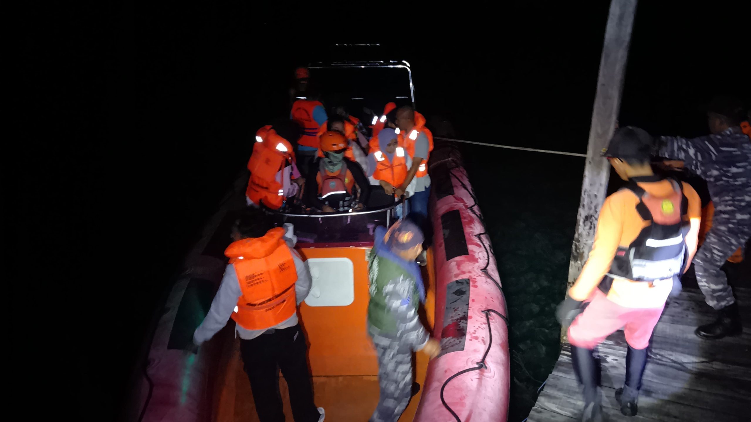 5 Fakta Pencarian Korban KMP Tunu Pratama Jaya yang Tenggelam di Selat Bali - Teropong Media