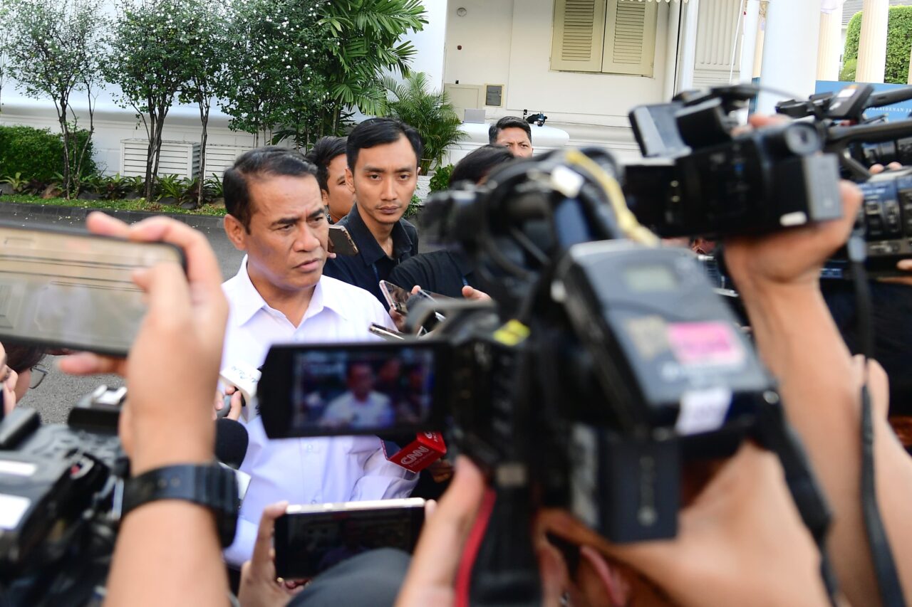 Amran Janjikan 1,6 Juta Lapangan Pekerjaan lewat Program Hilirisasi ...