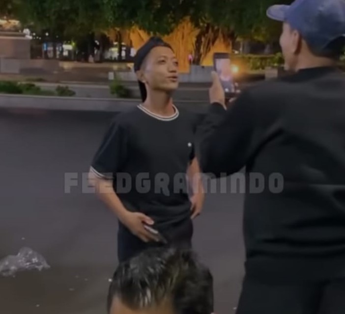 Husein Pati Dihadang Massa Kesal, Diduga Mabuk hingga Diteriaki ...