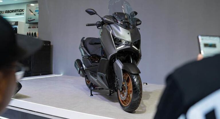 Yamaha XMAX 250 Tech Max Meluncur di IMOS 2025, Akselerasi Bisa Lincah ...