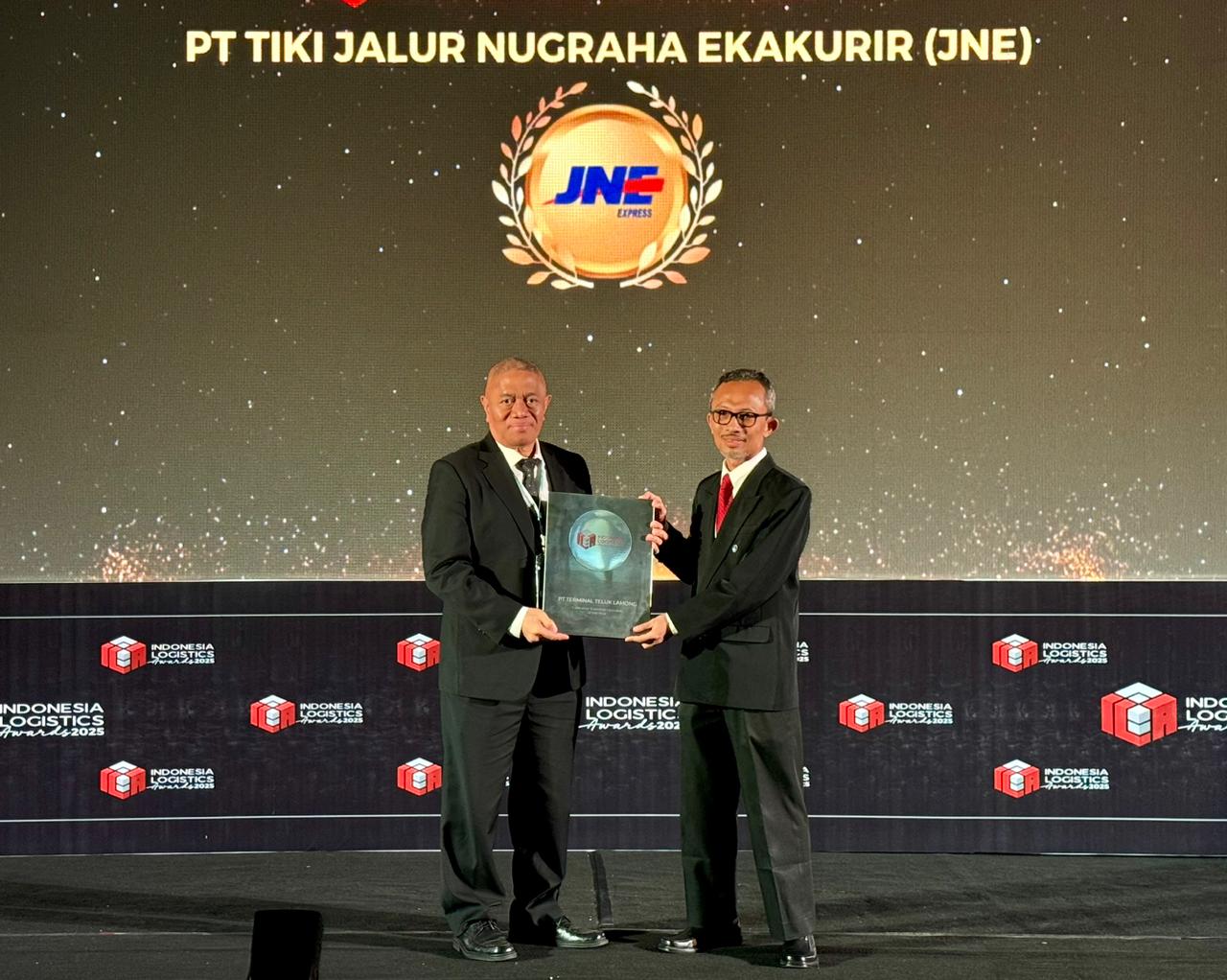JNE Kembali Dapatkan Penghargaan Courier of The Year di Indonesia ...