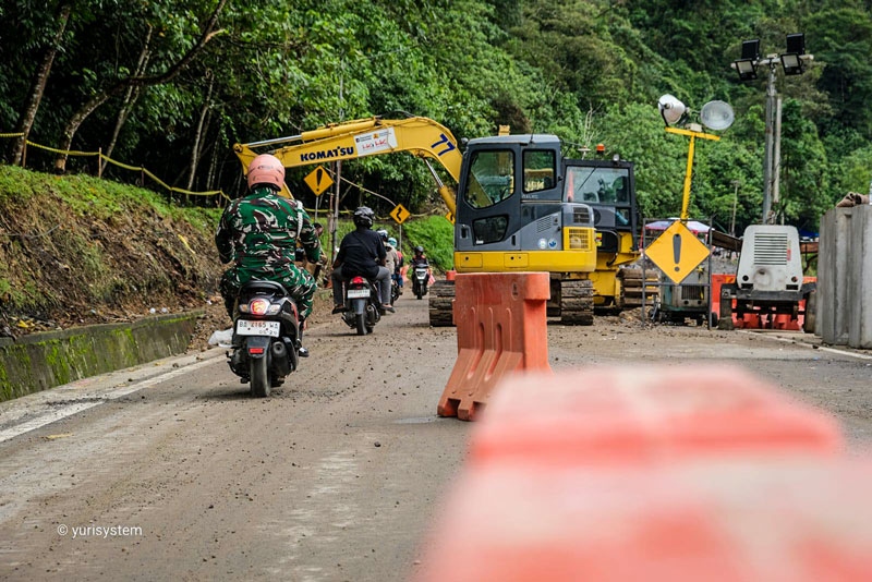 Jalur Lembah Anai Mulai Dibuka Bertahap, Uji Coba Khusus Sepeda Motor ...