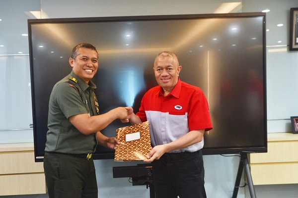 JNE Kembali Dipercaya TNI AD Untuk Pendistribusian Dokumen dan Surat ...