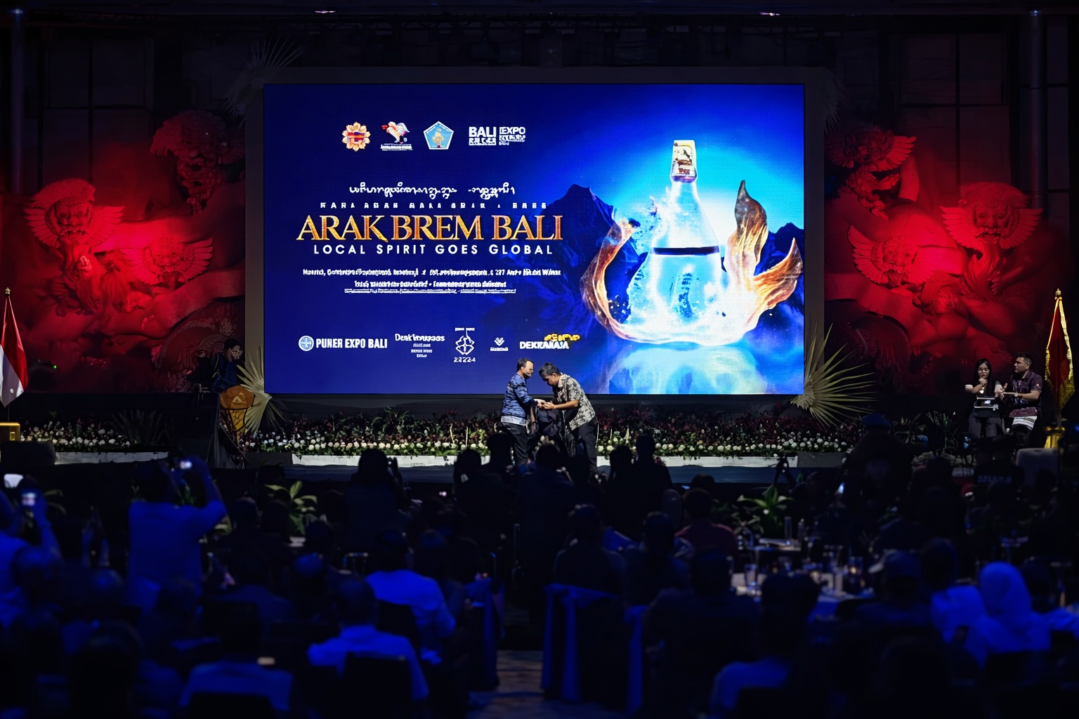 Arak Bali Resmi Masuki Babak Baru Industri Budaya - Teropong Media